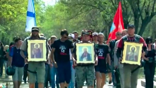 Ночные Волки отметили День флага России