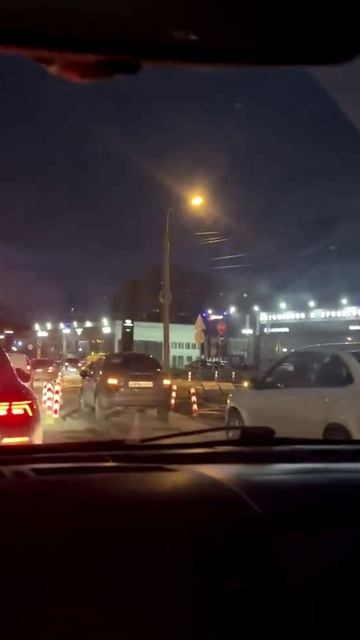 Ночная авария в Омске на улице Волгоградская