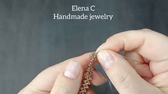 Красивый и Элегантный Браслет из бисера и хрустальных бусин от Elena C - Украшения ручной работы