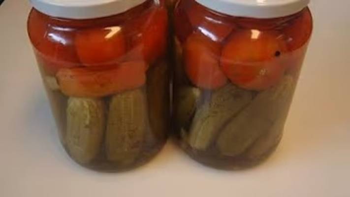 Огурцы с помидорами на зиму. Маринкины творинки. Всем МИРА и Добра!