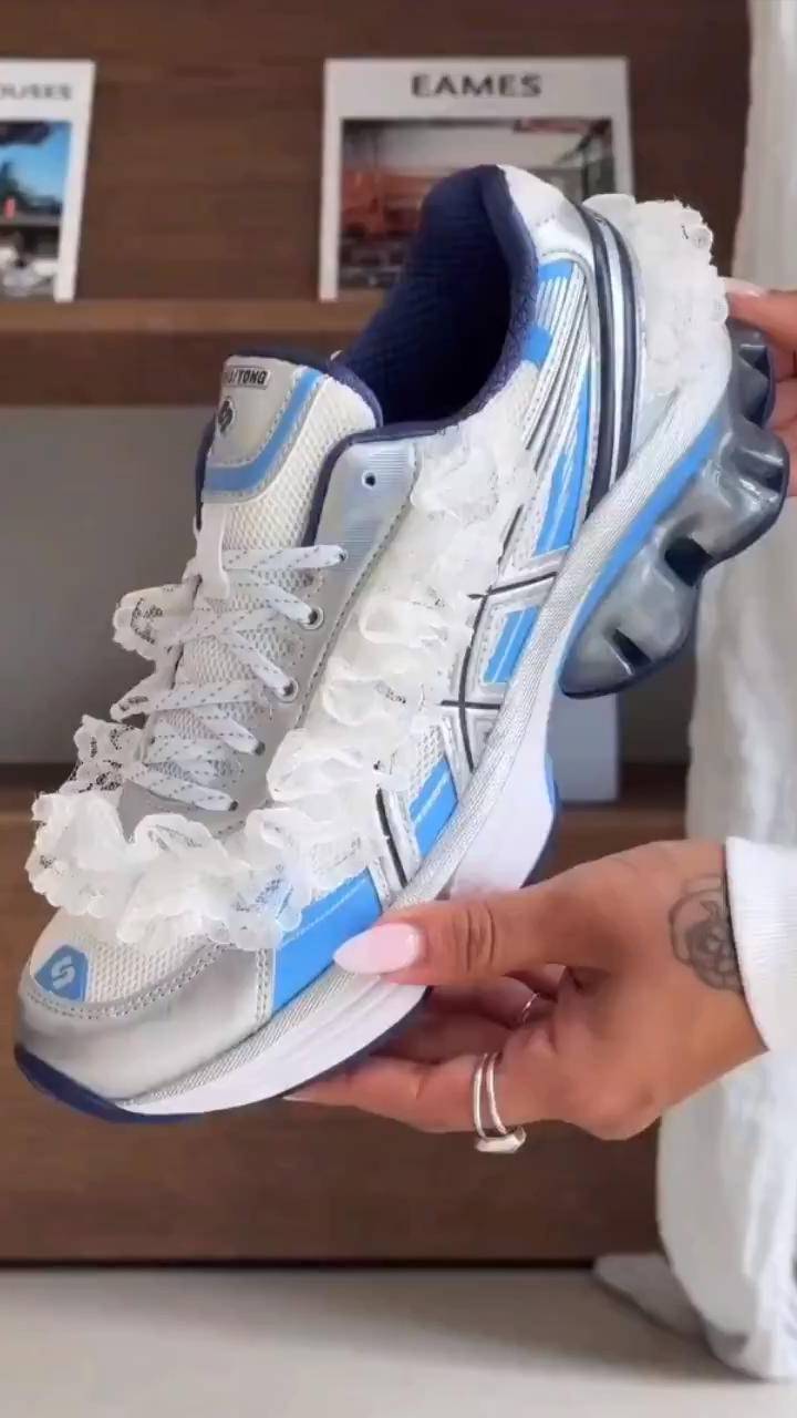ShushuTong x Asics Gel-Kinetic Fluent «Dive Blue»