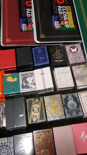 Игральные, фокусные и дизайнерские карты и коврики