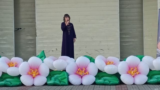 ПРОРЕЗЬ ПРИЦЕЛА - Валентина Старкова. Вокальный ансамбль "Привокзальные узоры". Волоколамск.