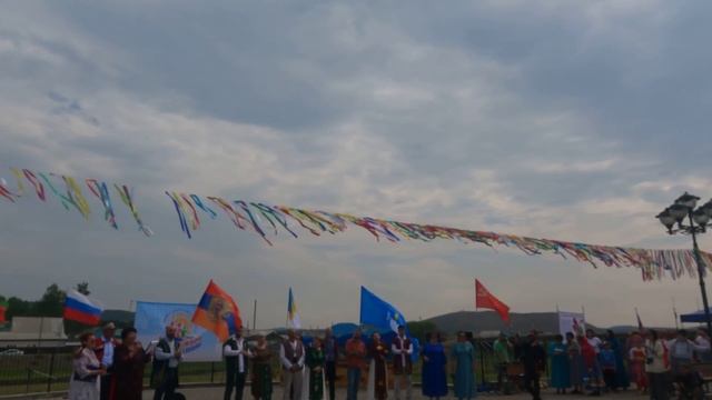 МЫ ДРУЖБОЙ ЕДИНОЙ СИЛЬНЫ! ЭБТЭЙ БАЙХАДАА ХҮСЭТЭЙБДИ!