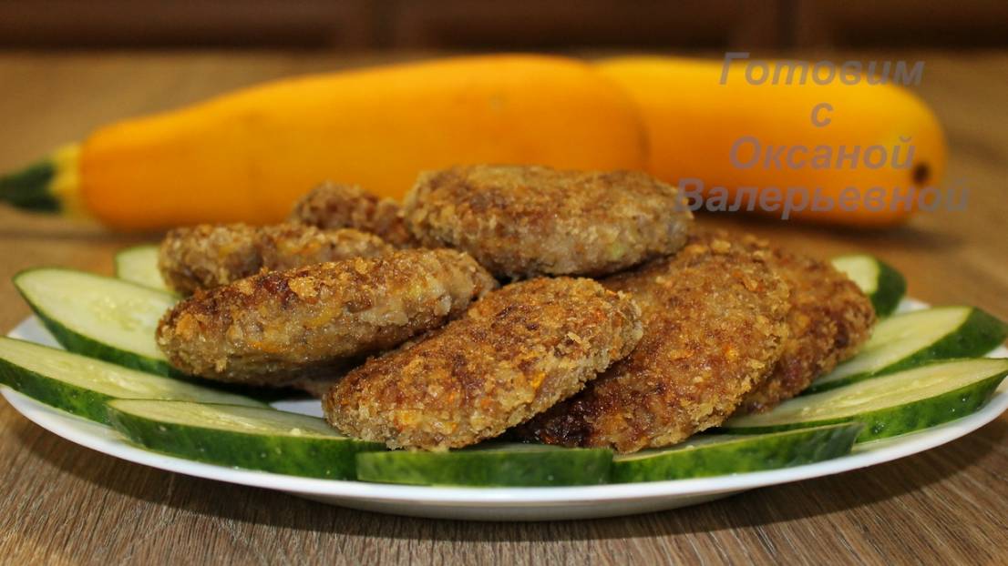 Сочные мясные котлеты с кабачками и гречкой в хрустящей панировке. Готовим с Оксаной Валерьевной.
