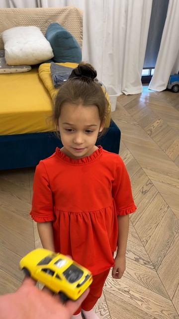 Забота младшей сестры 🥺