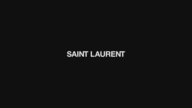 Показ женской коллекции Saint Laurent осень-зима 2022-2023
