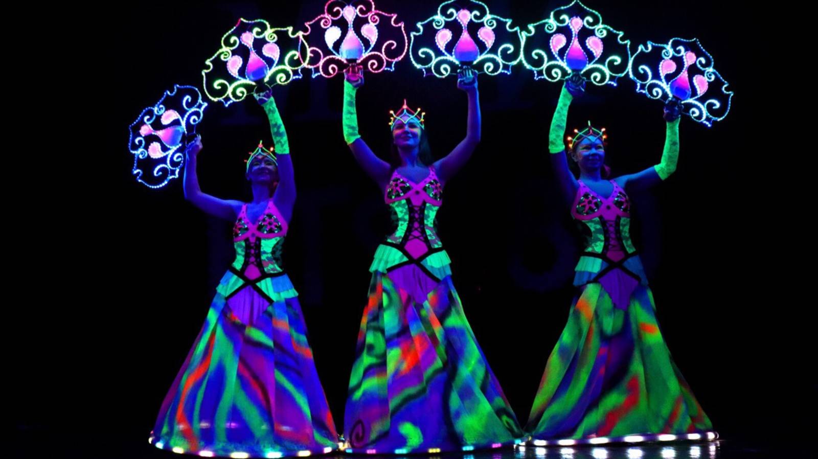 Неоновое шоу "Эйфория"