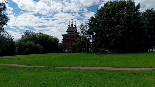 Прогулки по Москве. Деревянное зодчество Коломенского. Башни. Острог. Иду на новую Набережную