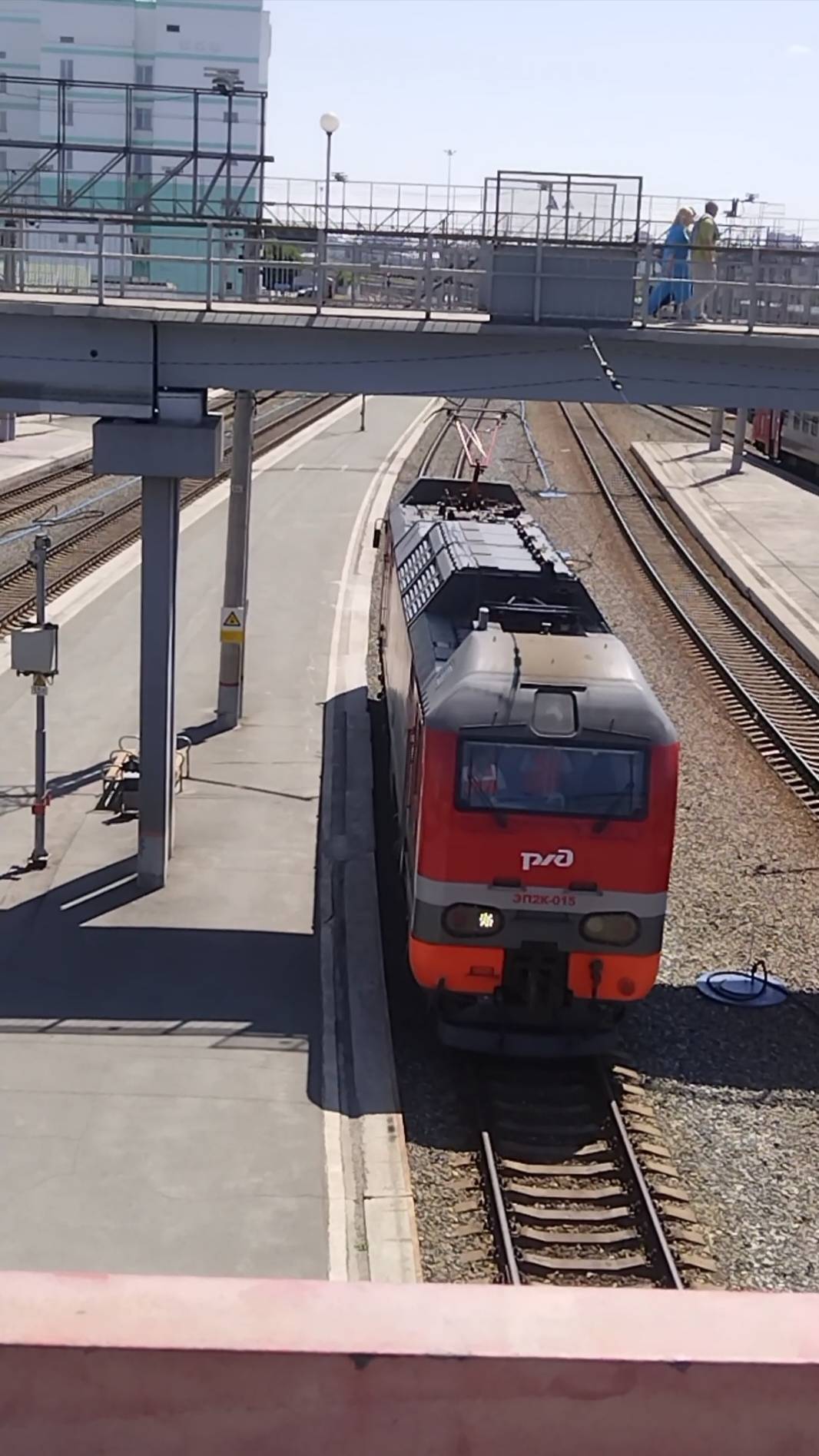 ЭП2К-015 прицепляется к фирменному поезду №125 "Обь" Новосибирск-Тюмень