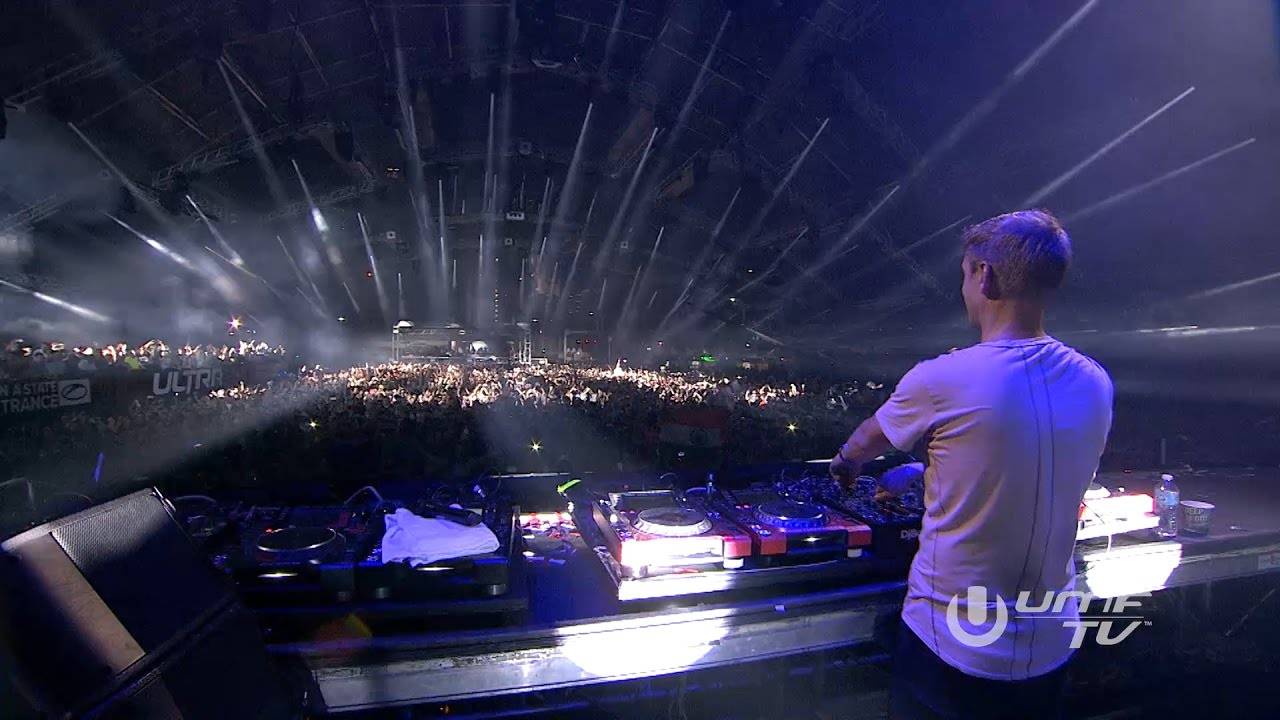 Armin van Buuren live at Ultra Music Festival Miami 2017 (ASOT Stage)