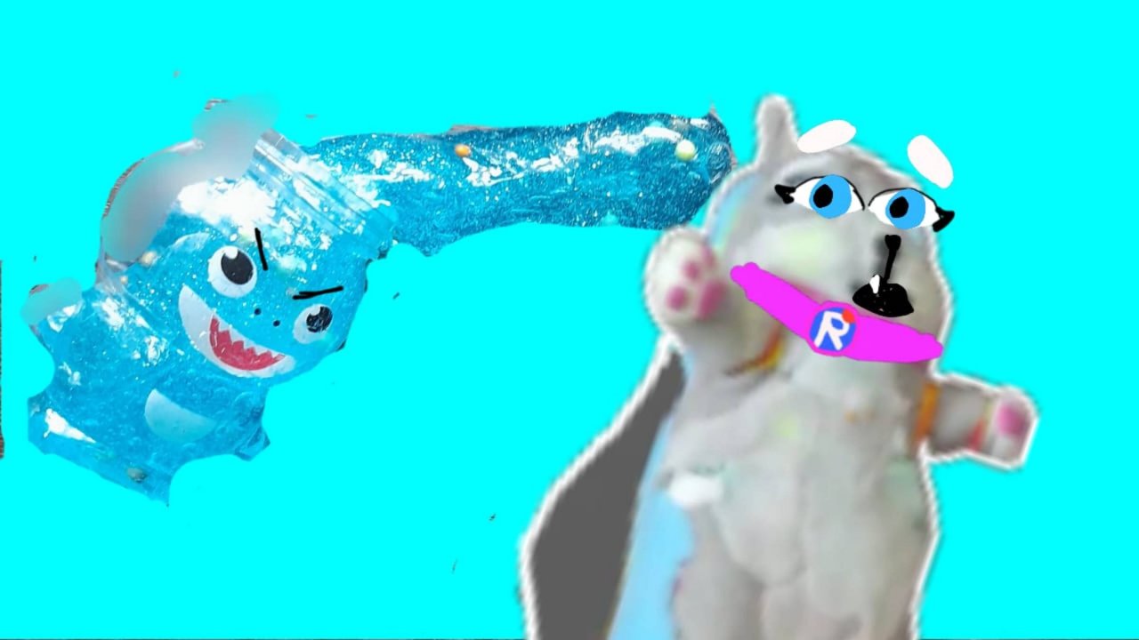 Акула напала на Хаску и 4 антистресса для собаки Хаски