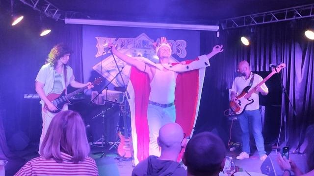 VID_20250809_194912  We are the champions