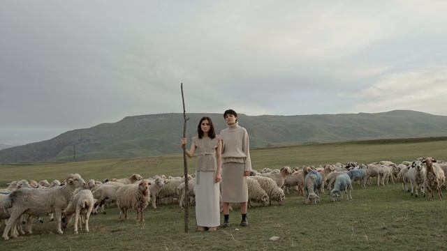 9906570-uhd_4096_2160_25fps