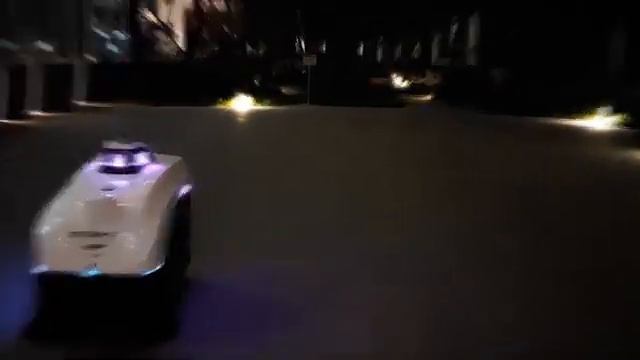 Kokobots S7 беспилотный промышленный робот-пылесос. Уборка в темное время суток.