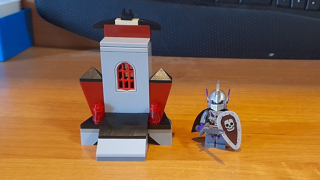 Обзор Лего Castle самоделка Склеп вампира