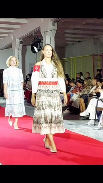 ЭтноМода и музыка! Подиум.