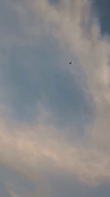 Американский истребитель F-16 упал во время тренировки к авиашоу в Польше.