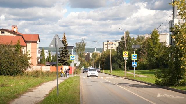 "Жизнь  столицы".   Установка светофоров  к 1 сентября.
