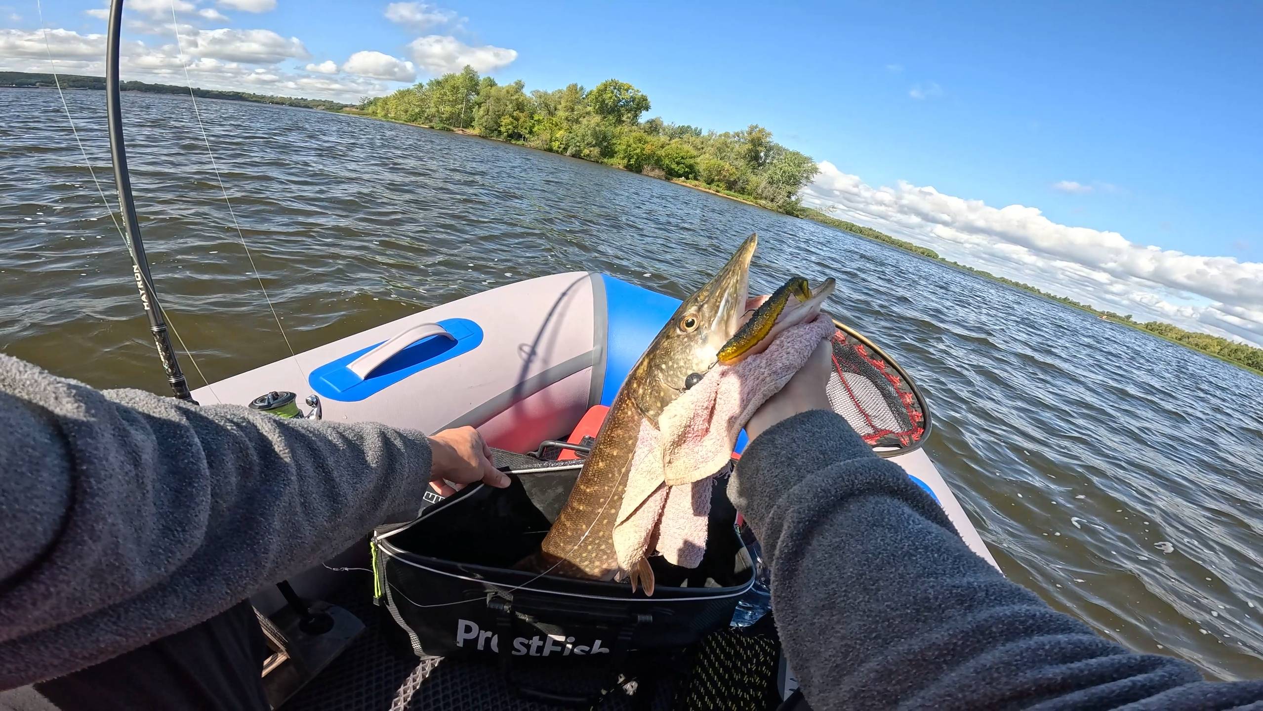 Рыбалка на спиннинг в городе Чистополь на реке Кама