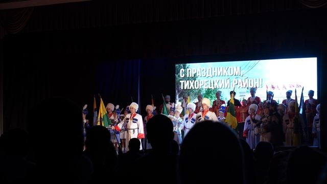 Дефиле барабанщиц. Гимназия № 6. 4К(UHD).