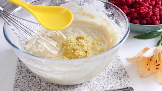 Пирог Воздушный пирог на кефире с малиной. Простой быстрый рецепт пирога к чаю.  Видео рецепт