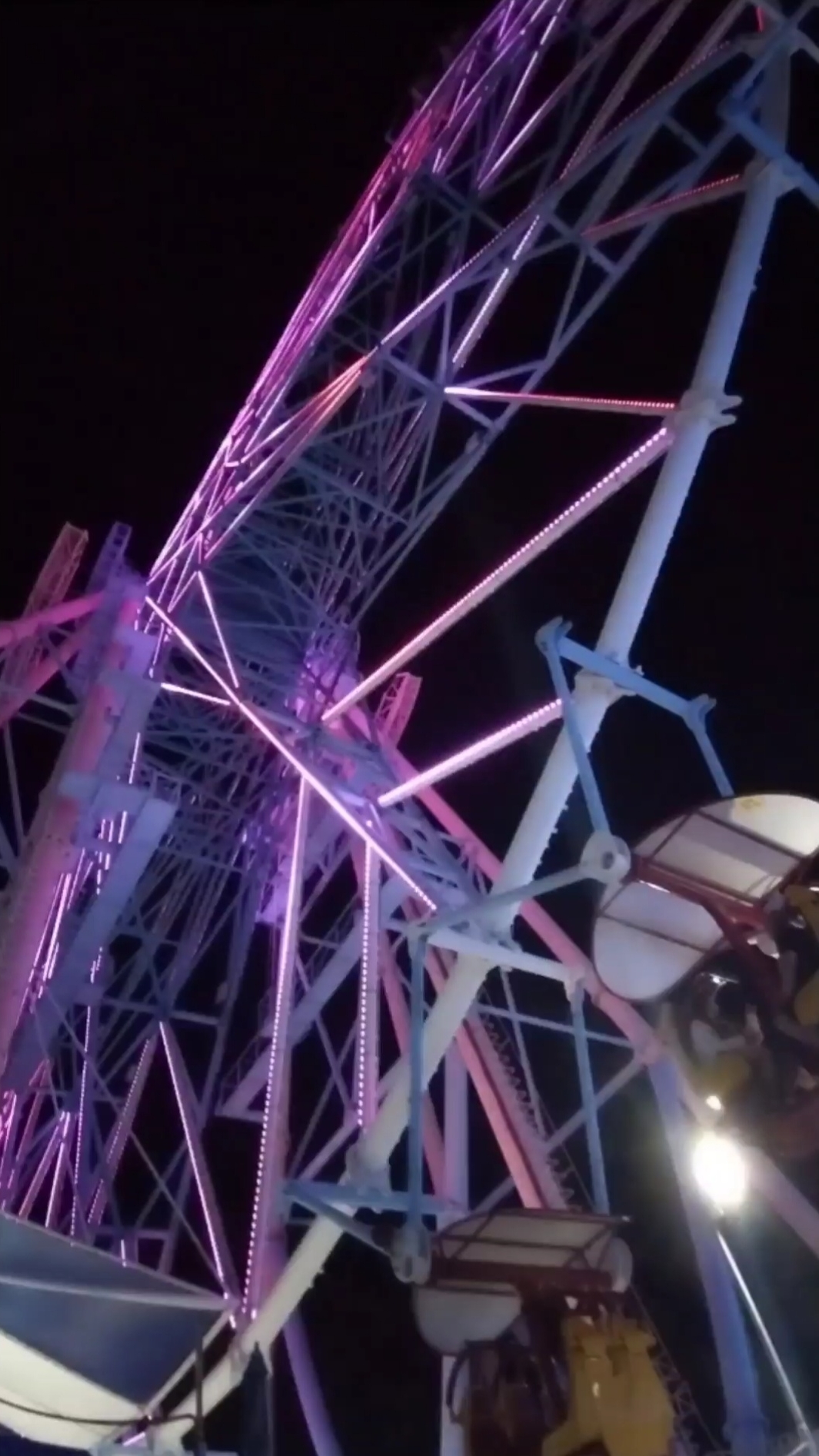 Лазаревский парк развлечения 🎡 #юлияuy #влог #колесо #колесообозрения #шортс #vlog #ferriswheel