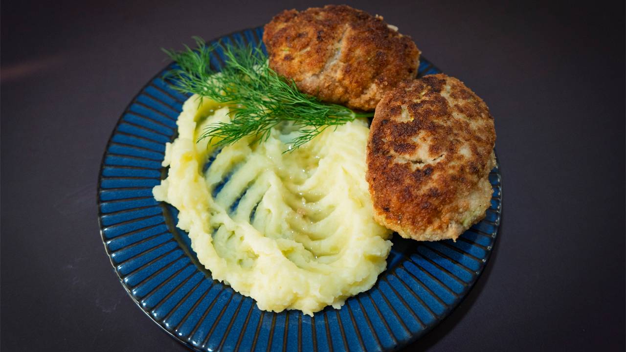 Мясные котлеты с кабачками