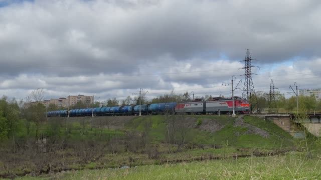 Электровоз ВЛ10-1822, перегон Сапёрная - Пелла