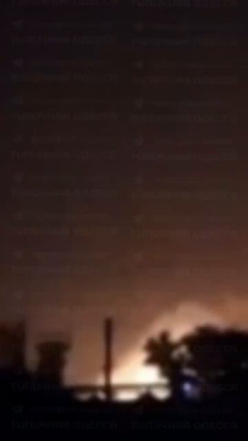 Около 50 «Гераней» атаковали порт в Черноморске, Одесская область.