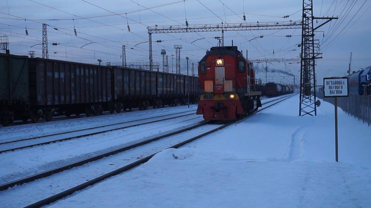 Тепловоз ТЭМ18Д-143. Резервом.