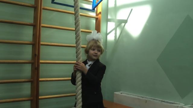 первое сентября автор Олег Сапегин