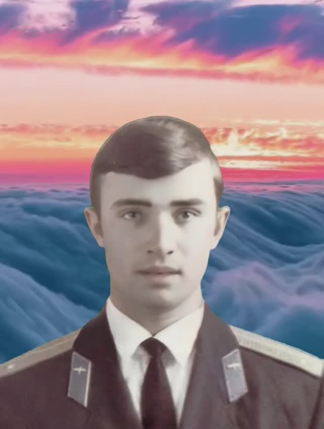 Валентин МИХАЙЛОВ
