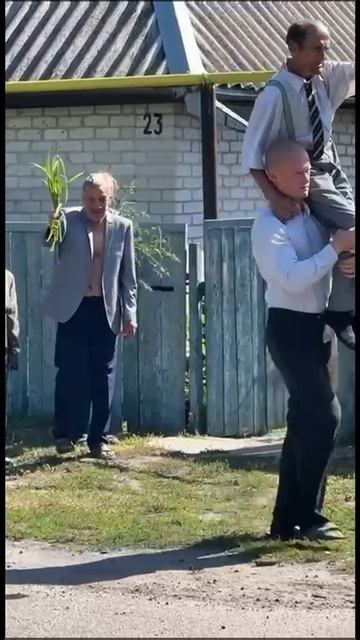 1 сентября стал ВЕЛИКИМ праздником!!! #первоесентября #1сентября #деньзнаний #осень #1деньосени