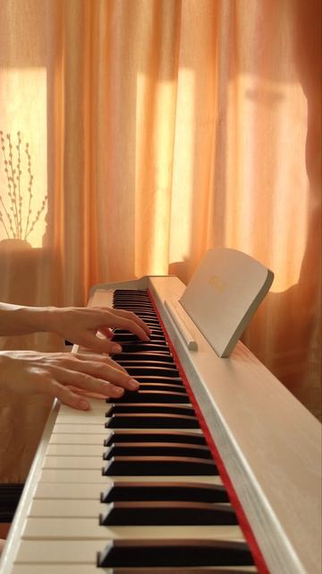 Руденко Юлия Игоревна. Педагог Музыкальной студия "ТВОЙ ЗВУК"