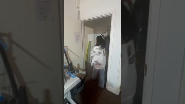 Подготовка к фестивалю «Без границ» в творческой мастерской дизайнера-модельера Натальи Бухановой