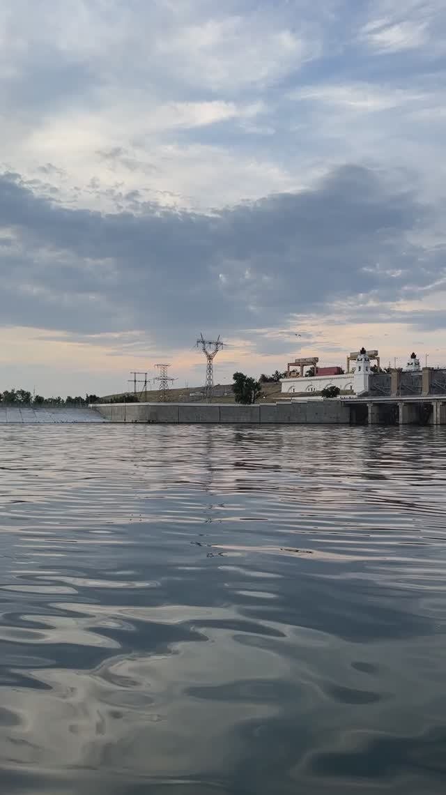 ПРОГУЛКА ПО ДОНУ ДА НА ЛОДОЧКЕ #shorts