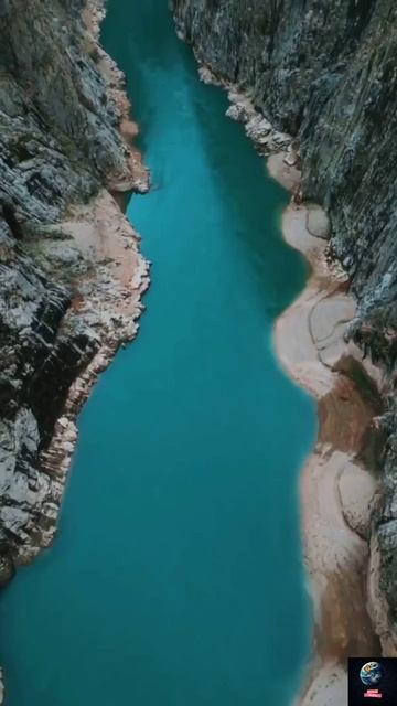 Тёмный каньон (Karanlık Kanyon) является одним из крупнейших каньонов на планете.