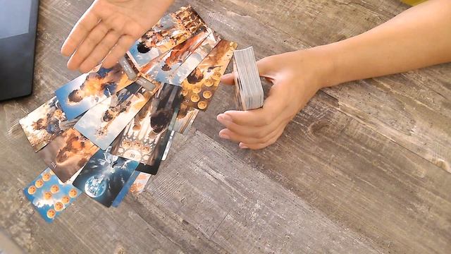 Врага закрутило в водоворот!