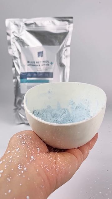 Альгинатная лифтинг-маска «Blue Retinol + Vitamin B Active» – настоящая «скорая помощь» для кожи