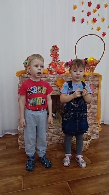 "Дождик капает по крыше", Исполняют: Ребята ГБУССЗН "ОСРЦ для детей и молодых инвалидов", 4 года