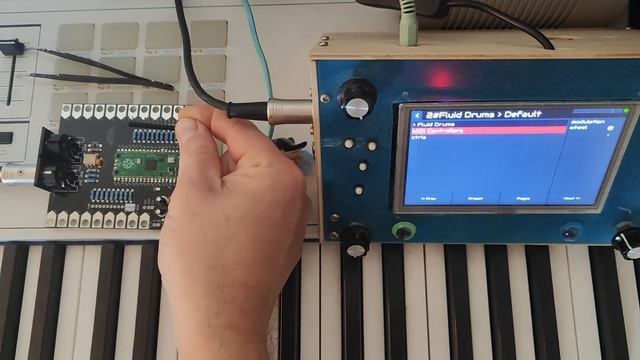 MIDI Trigger со стандартным MIDI входом