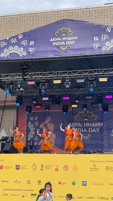 Школа Чаккар. Стилизация «Катхак» / “Kathak” (День Индии, India Day, Москва, 16.08.25)