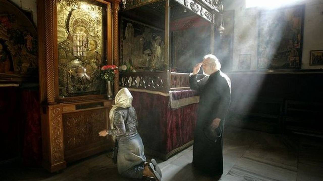 Если  Просишь чего в Молитве , крепко Желай просимого и Верь, что получишь, иначе напрасно молишься