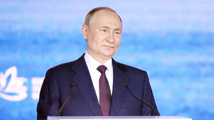 Песков указал на знание Путиным современного сленга