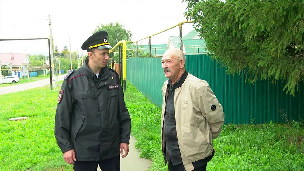 Трое нижнекамских участковых поборются за звание «Народный участковый»