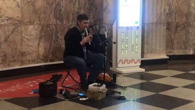 Свирель. Мелодия Раймонда Паулса песни «Золотая свадьба» («Бабушка рядышком с дедушкой…»)