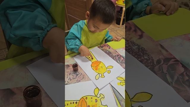 Весёлые жирафы в iQ-Сад