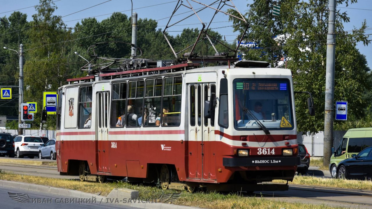 Уникальный трамвай ТС-77 на 7 маршруте Петербурга