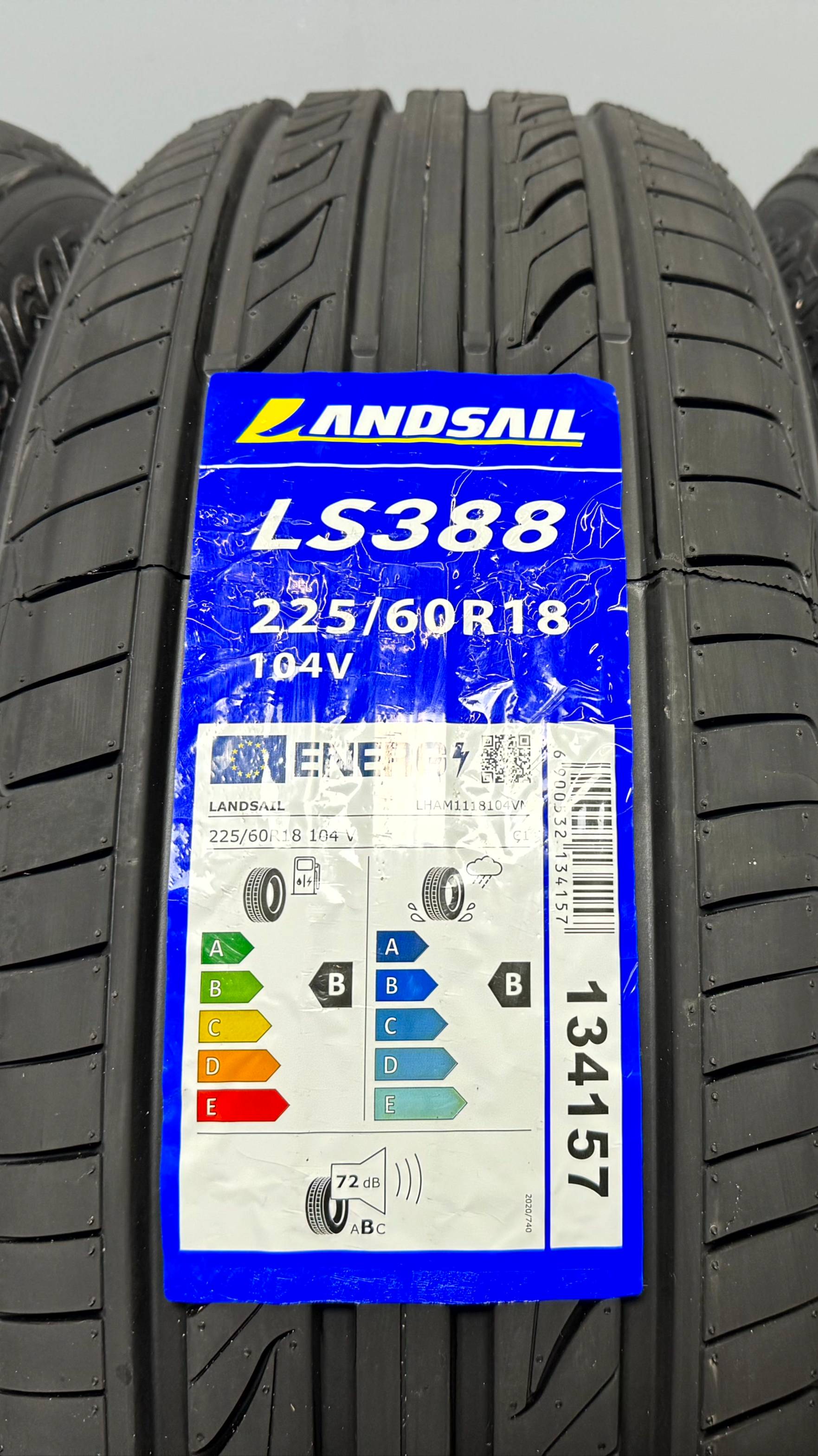 LANDSAIL LS388 225/60 R18 104V